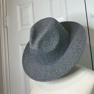 Universal Thread - Poshmark